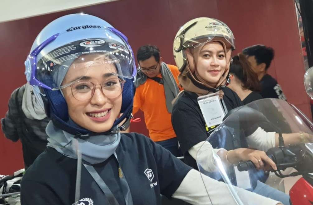 Helm Khusus Hijaber, Tetap Aman dan Modis - OLX News