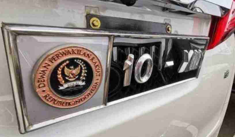 Kenali Ciri dan Bentuk Plat Nomor Khusus Anggota DPR RI - OLX News