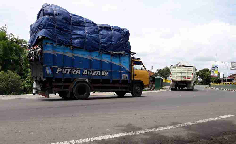 Cara Pemerintah Atasi Truk Over Dimension dan Over Loading - OLX News