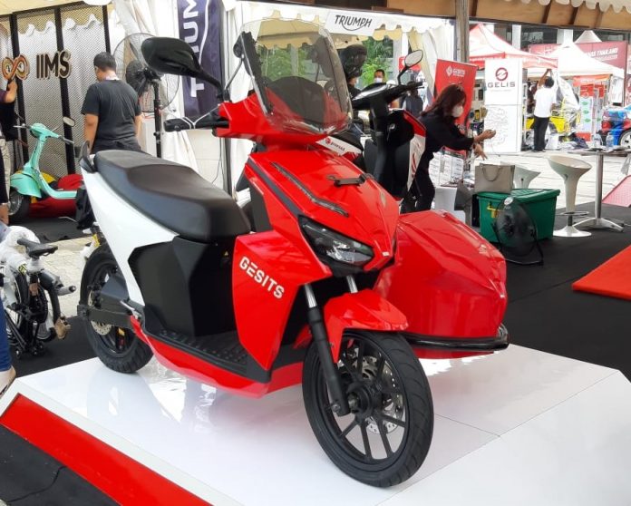 Motor Listrik Gesits Bisa Pakai Sespan, Ini Harganya