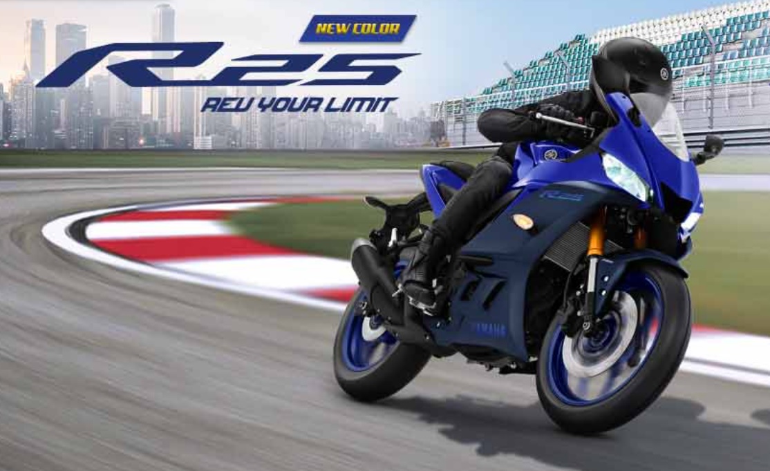 Yamaha R25 Kini Punya Warna Metallic Black dan Racing Blue