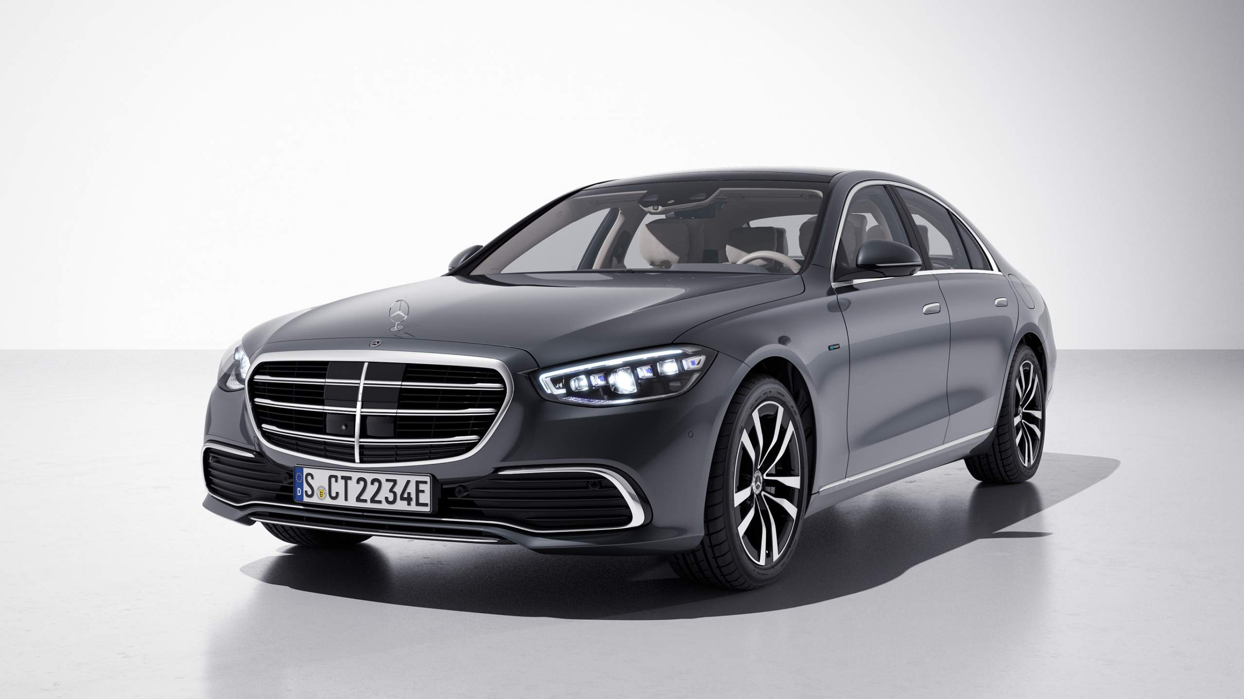 Mercedes-Benz Berikan Pelayanan Ekstra Untuk Para Diplomat