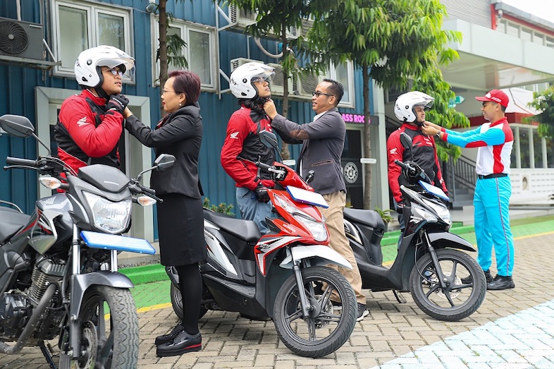 AHM Gelar Program Safety Riding Wisata Edukasi Satu Hati