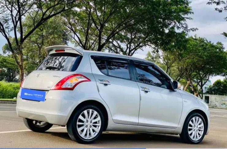 Spesifikasi Mobil Suzuki Swift, Desain Sporty Harga Ekonomis!
