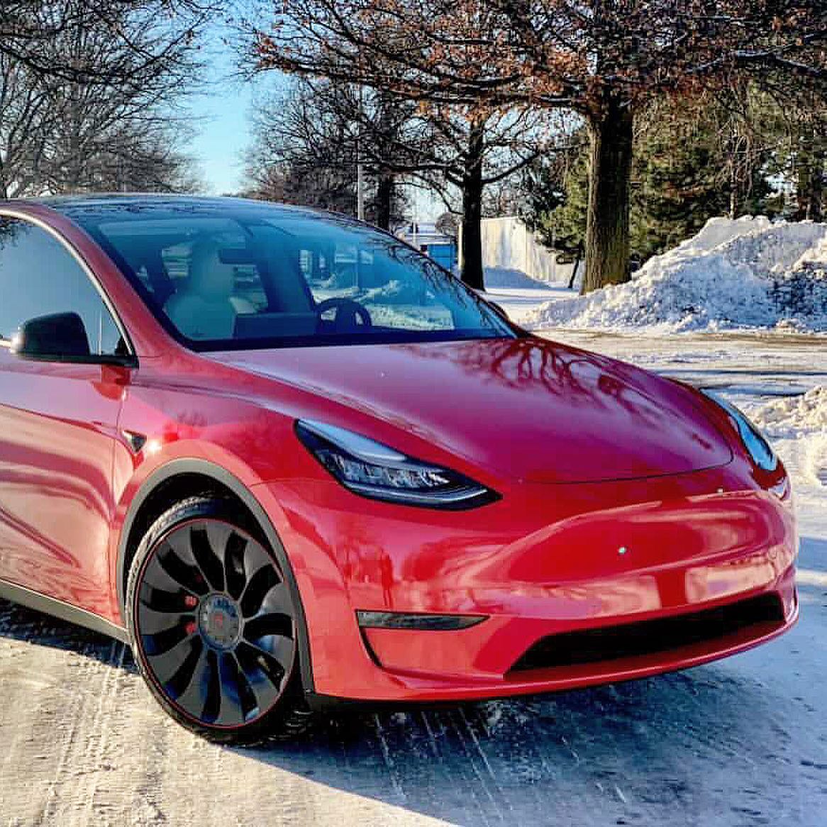 Mobil Tesla Terbaik di Indonesia, Cek Spesifikasi & Harganya