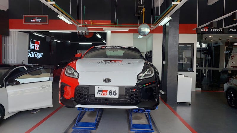 GR Garage, Outlet Khusus GAZOO Racing Pertama di Indonesia- OLX News