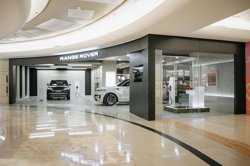 Range Rover Boutique Pertama di Indonesia Diresmikan