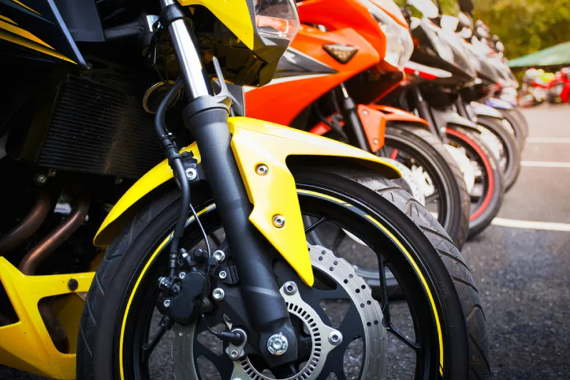 Jenis-Jenis Ban Motor, Mana Yang Paling Nyaman Untuk Harian? - OLX News