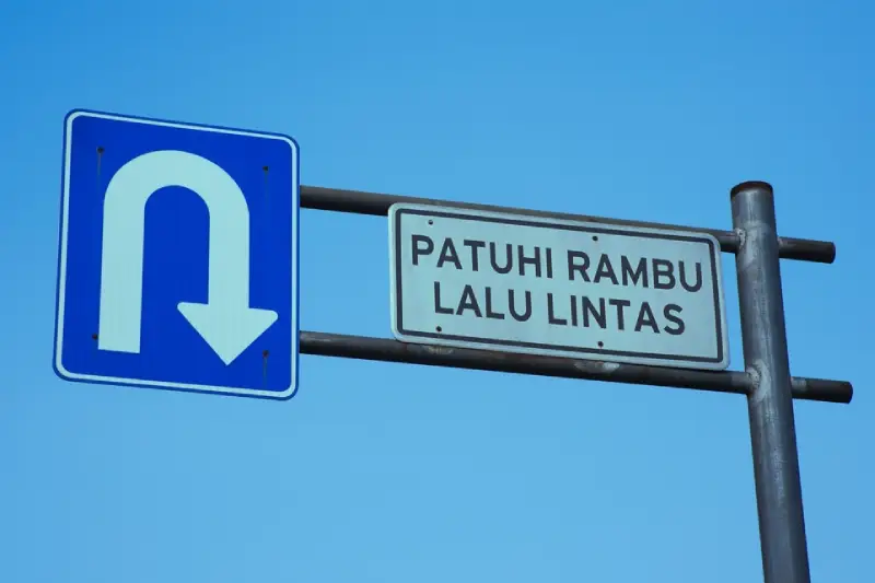 Jenis dan Arti Rambu Lalu Lintas