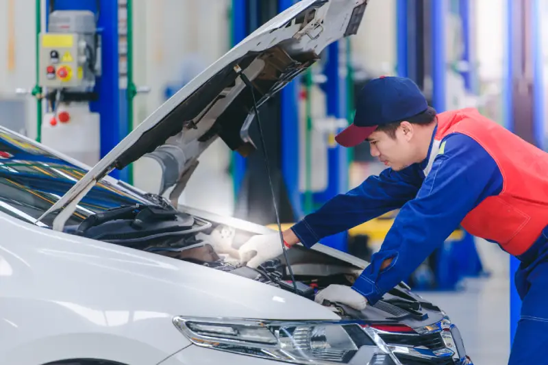 Perbedaan Treatment Servis Berkala dan Servis Tune Up pada Mobil - OLX News