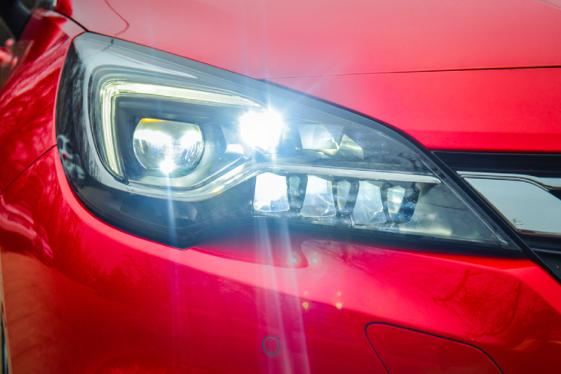 Fungsi Lampu Dim Mobil dan Etika Menggunakannya - OLX News