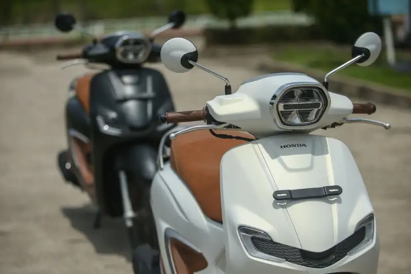 Adu Spesifikasi Honda Stylo 160 Vs Yamaha Grand Filano, Mana yang ...