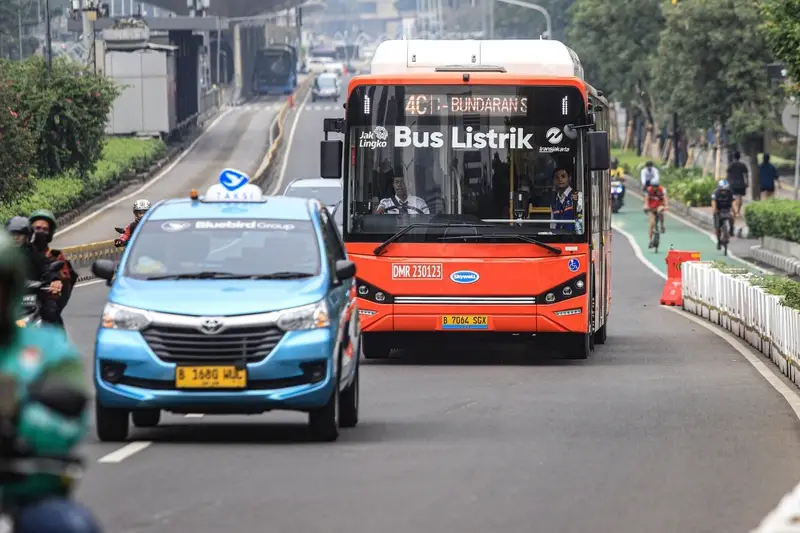 Kenali Peruntukan Plat Kuning, Merah, Hijau di Indonesia - OLX News