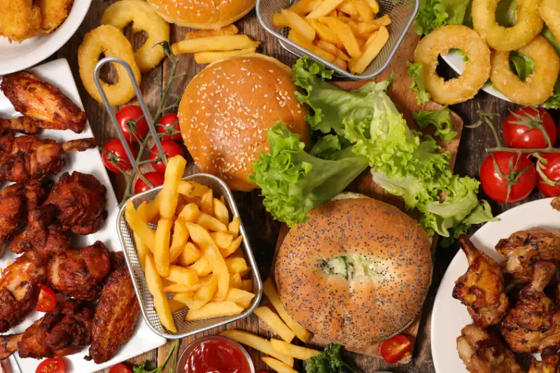 10 Makanan Tinggi Kalori yang Wajib Dihindari Kalau Kamu Lagi Diet ...