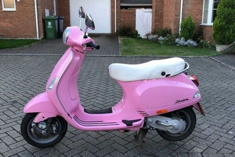 Daftar Harga dan Spesifikasi Vespa Matic Pink Terbaru di 2024 - OLX News