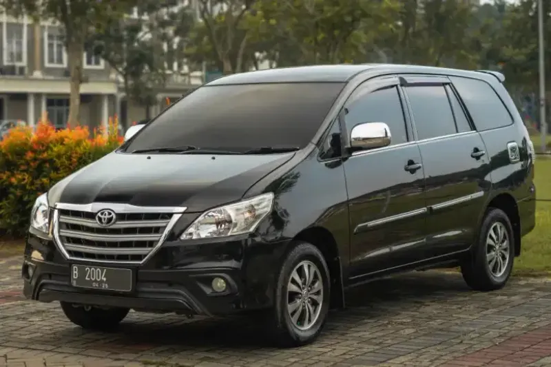 Harga Jual Toyota Kijang Innova 2015, Apakah Masih Layak Dibeli? - OLX News