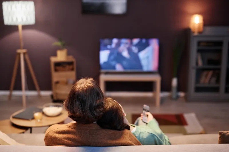 Pilihan Film Romantis Barat yang Cocok Ditonton Bareng Kesayangan - OLX ...