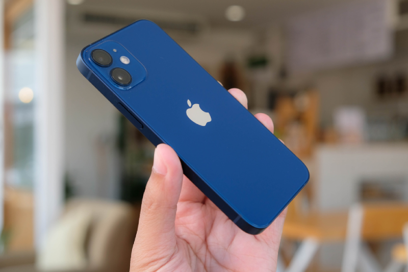 Cuma Rp7 Jutaan, Apa Saja Keunggulan iPhone 12 Mini? - OLX News
