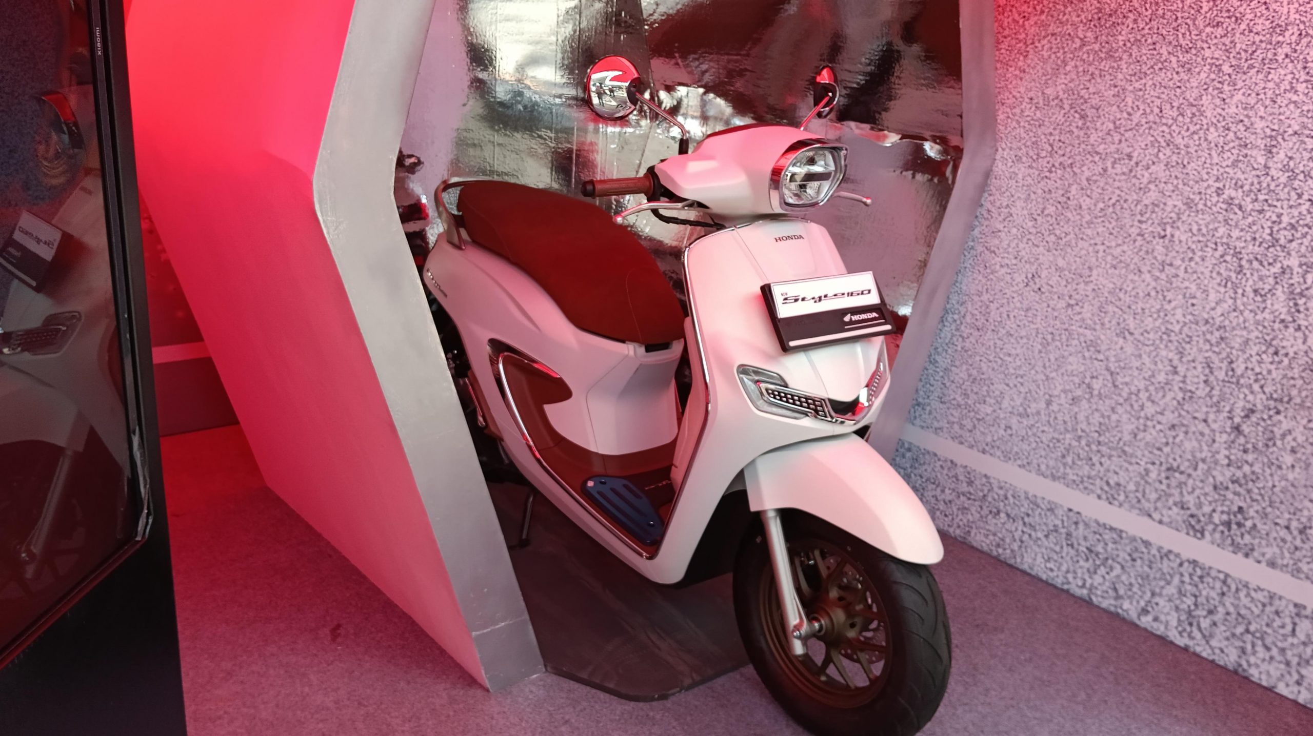 Honda Stylo, Kado Spesial Saat Valentine - OLX News
