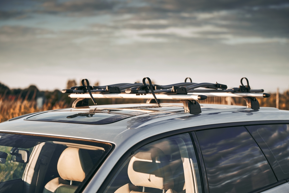 Jangan Asal, Begini Cara Memasang Roof Rack Mobil yang Benar - OLX News
