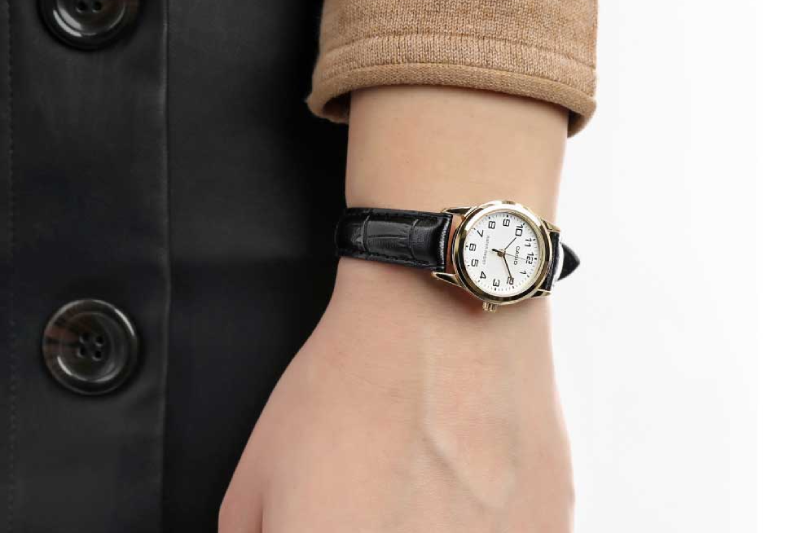 15 Rekomendasi Jam Tangan Wanita Simple dan Elegan - OLX News