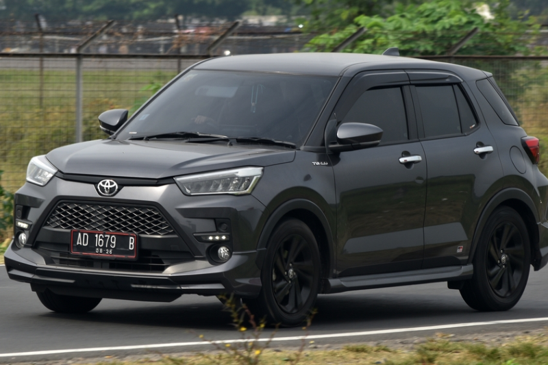 Bukan Cuma Mesin, Ini Perbedaan Toyota Raize Turbo 1.0L dan Raize 1.2L ...