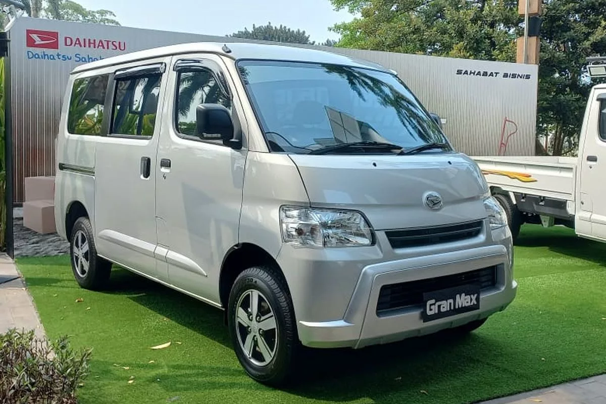 7 Alasan Grand Max Jadi Mobil Terlaris Daihatsu - OLX News
