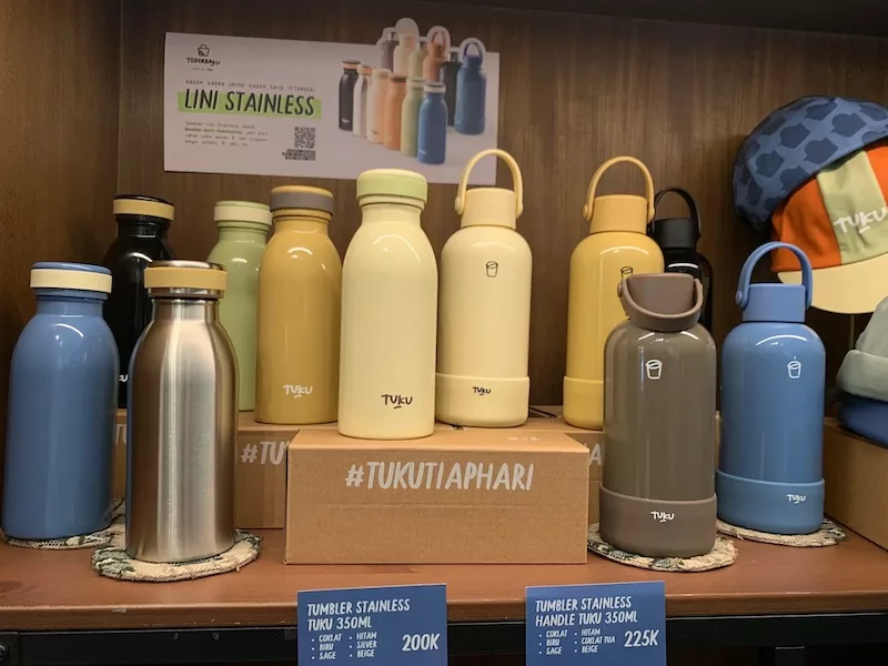 Harga Tumbler Tuku Viral di Media Sosial - OLX News